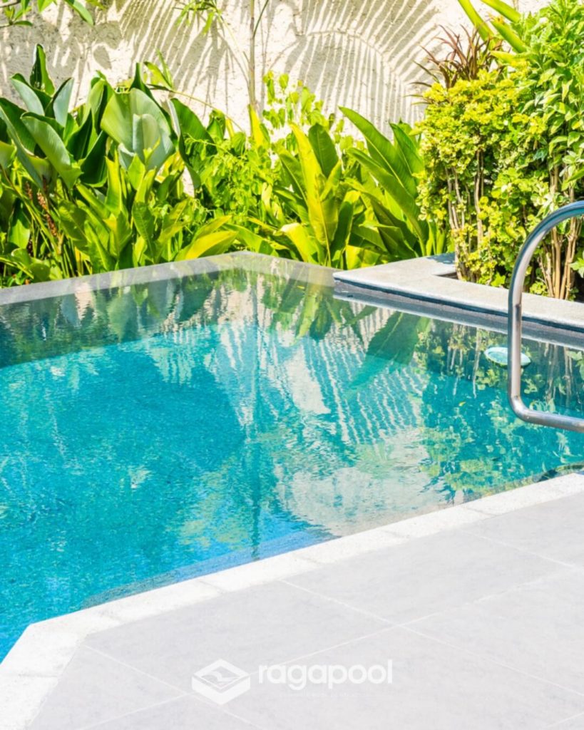 Jasa Pembuatan Kolam Renang Kecil di Samping Rumah